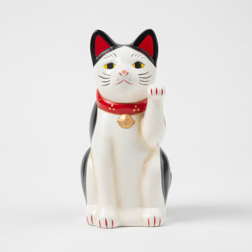The Lucky Cats of Japan: A Guide to the Alluring Maneki Neko – omakase