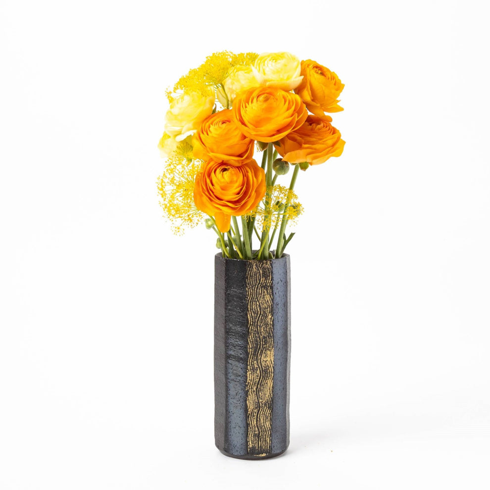 Hamon Gold Ripple Shigaraki Vase – omakase
